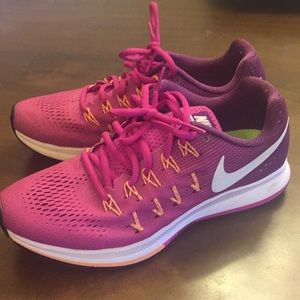 Women's Nike Shoes on Poshmark